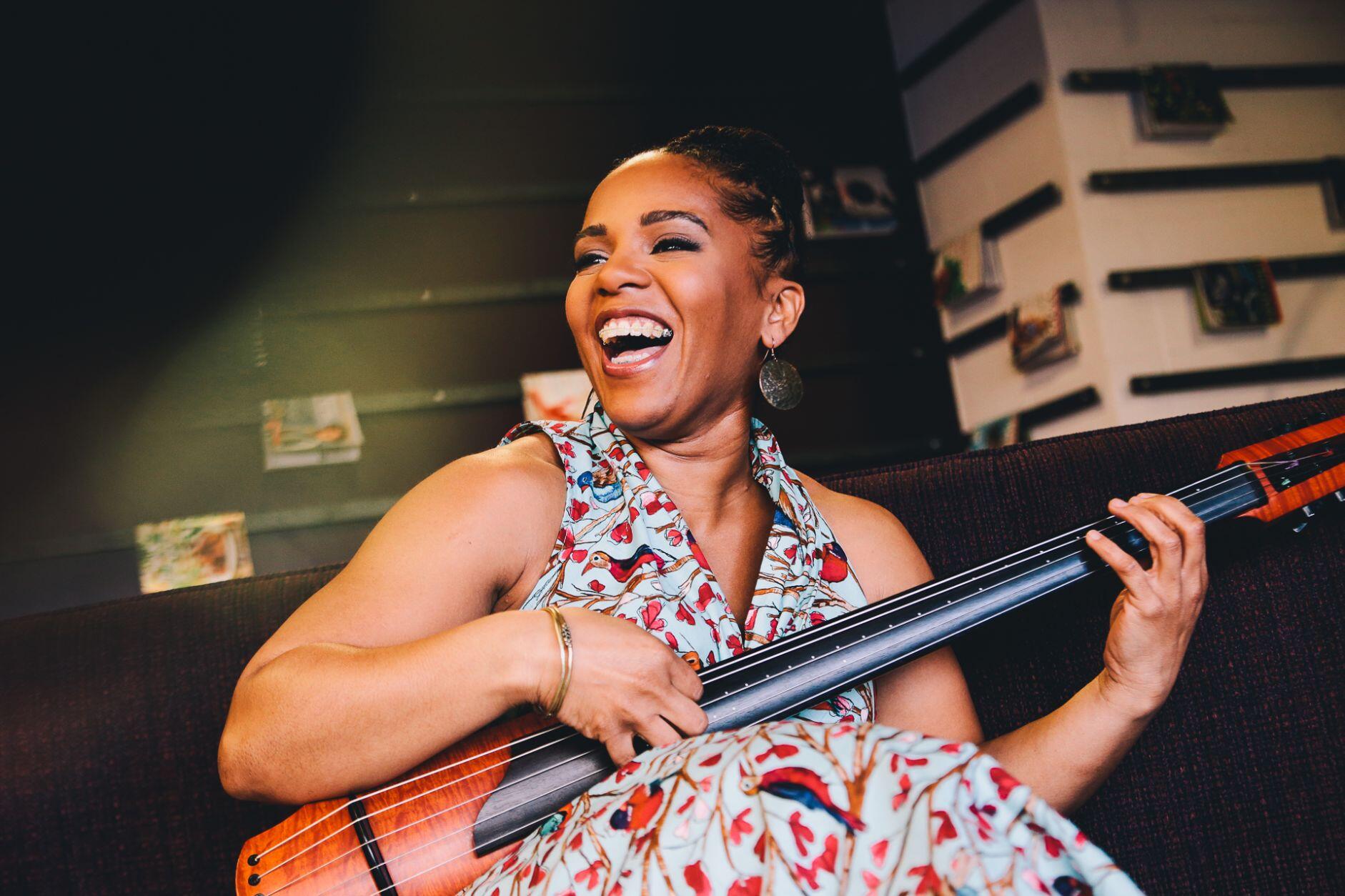 Shana Tucker | NS Design Artist | Electric Cello US
